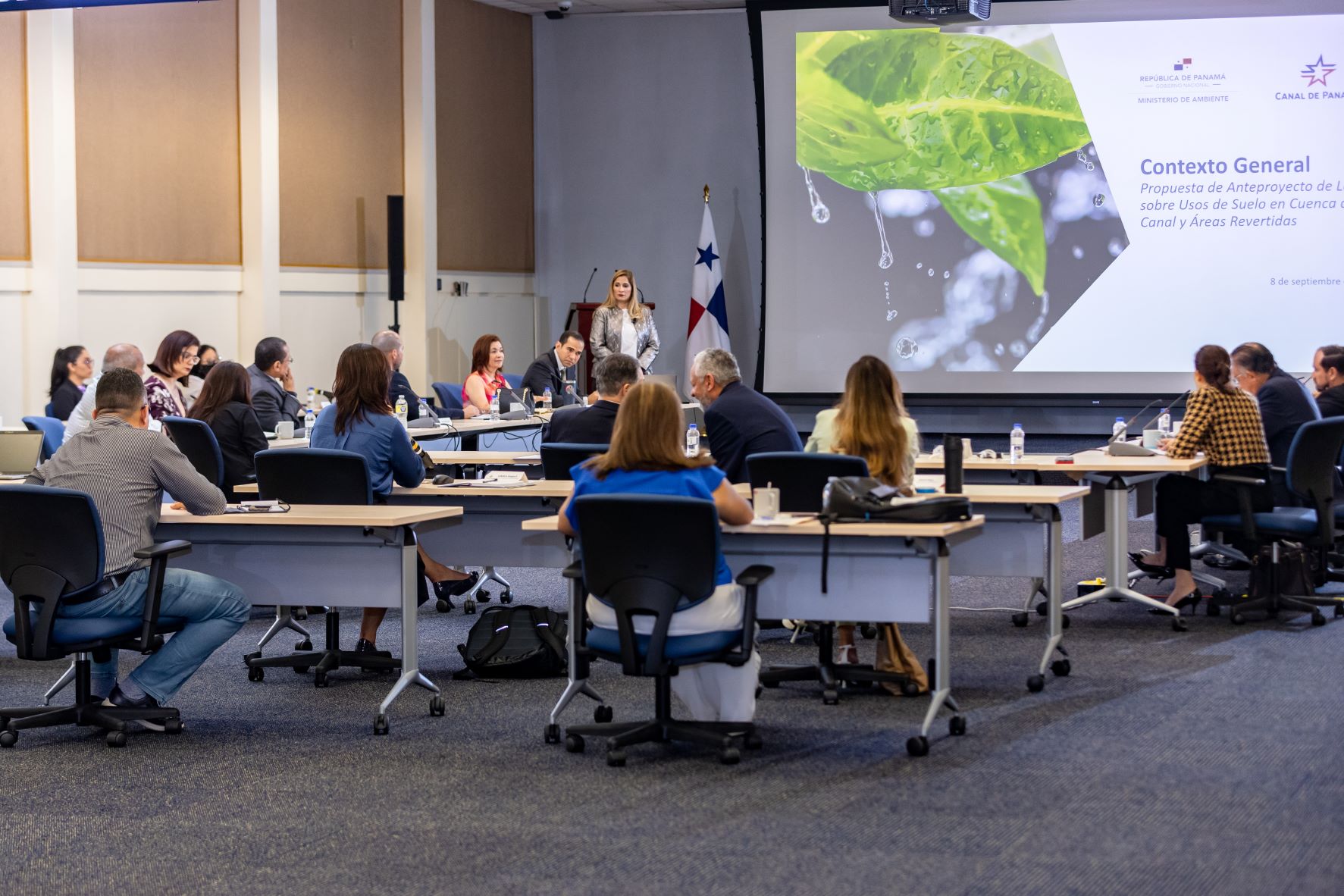 Comisionados de la CICH vuelven a reunirse, después de seis años