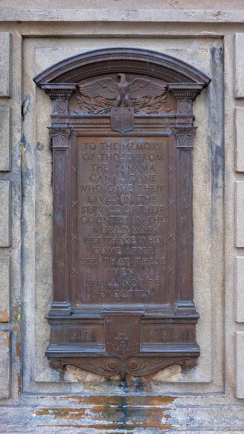 The plaque on the steps, a reminder of World War I.